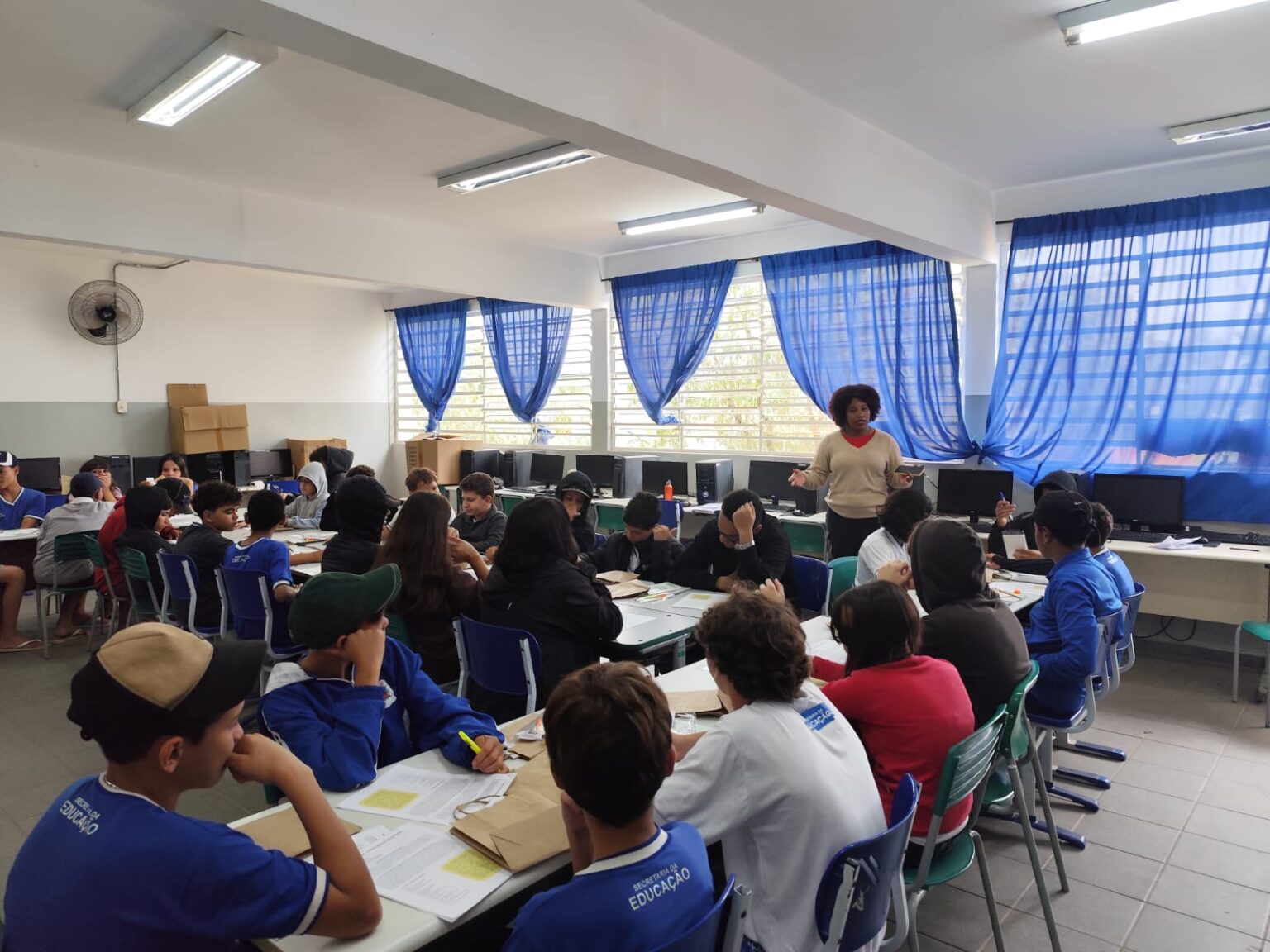 Oficina de Poesia “Vamos brincar de escrever?” acontece na Emef “Prof ...